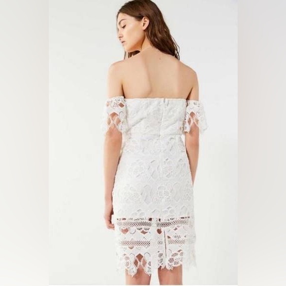 REVOLVE | Dresses | Revolve Joa White Lace Sweetheart Off Shoulder ...